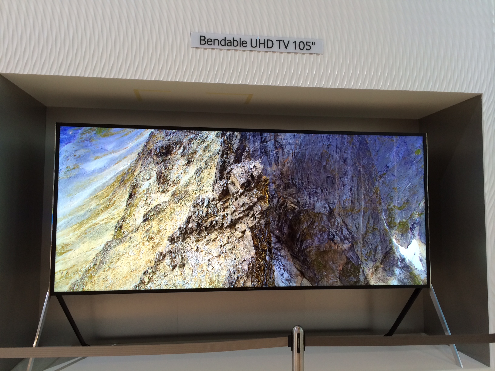 Televisores gigantes y prendas inteligentes, protagonistas de la IFA ...